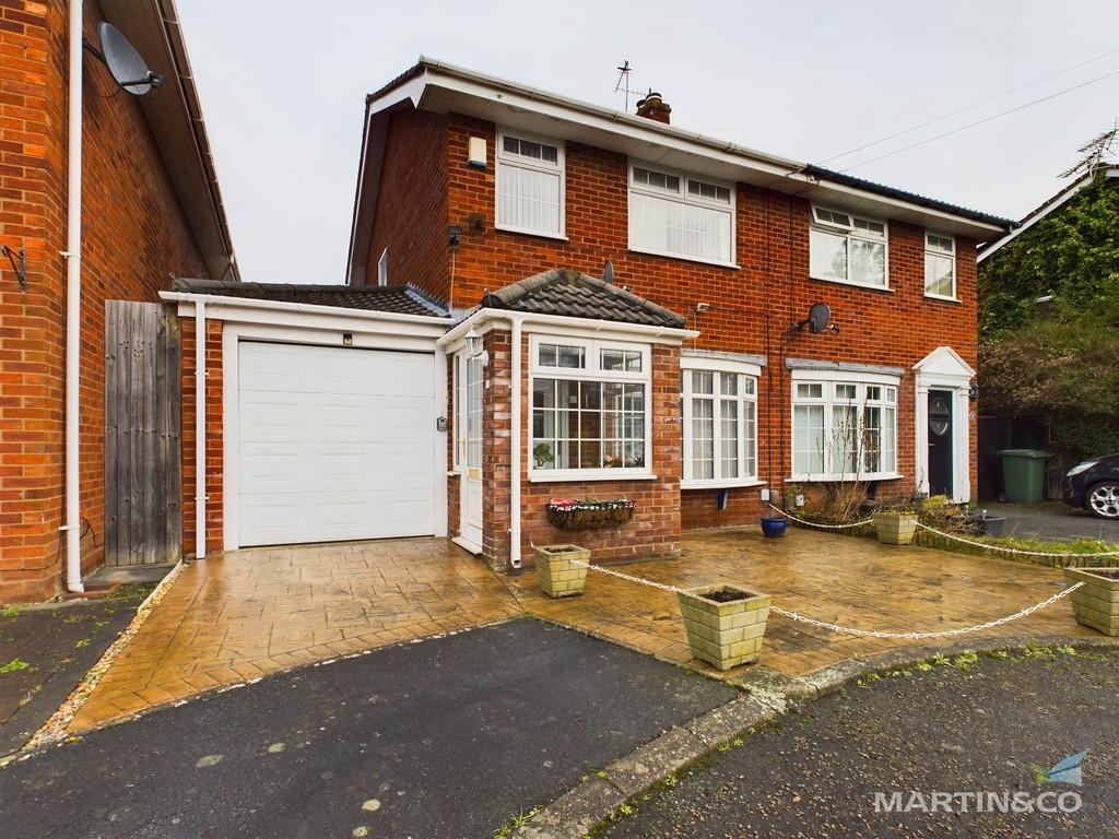 Broadstone Drive, Wirral CH63 3 bed semi-detached house - £235,000