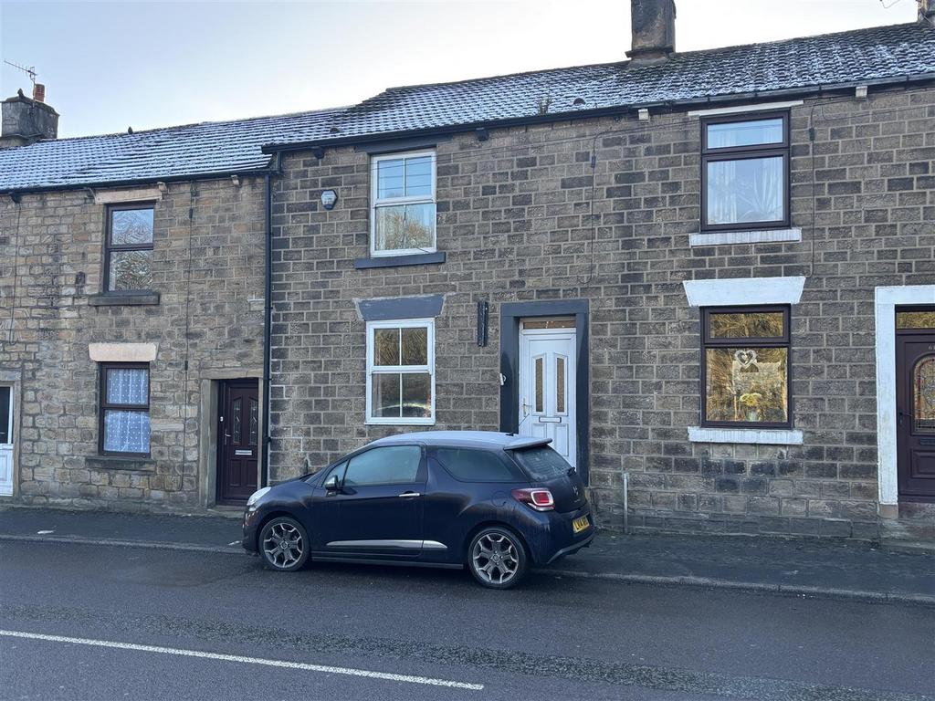 Dinting Vale, Glossop 3 bed terraced house to rent - £995 pcm (£230 pw)