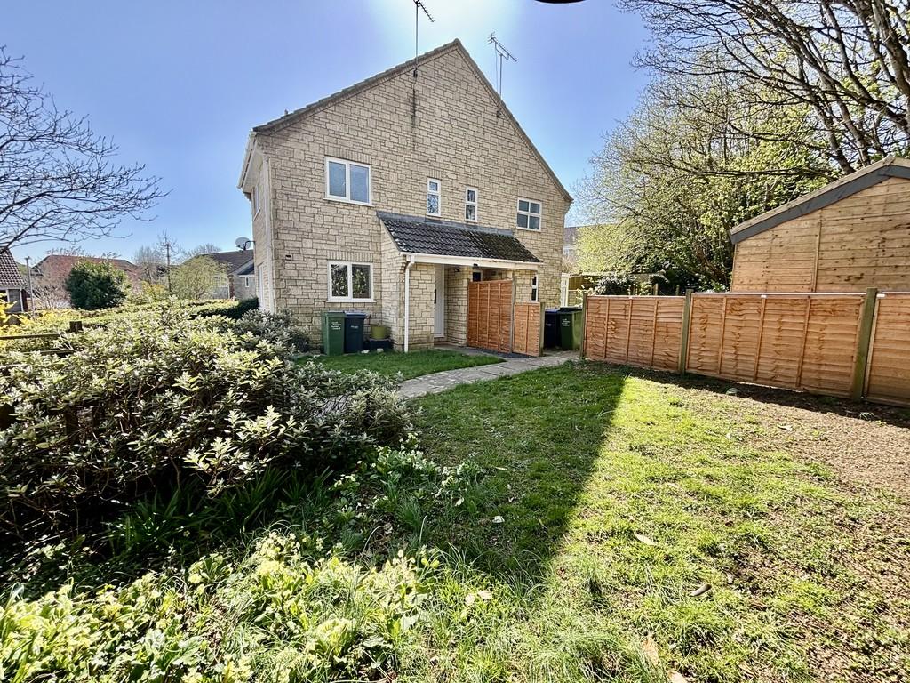 Sumsions Drive, Corsham SN13 1 bed end of terrace house - £190,000
