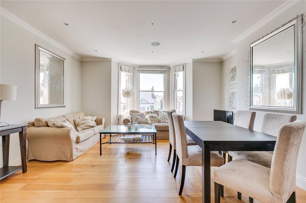 Balham Park Mansions, London SW12 3 bed flat - £3,500 pcm (£808 pw)