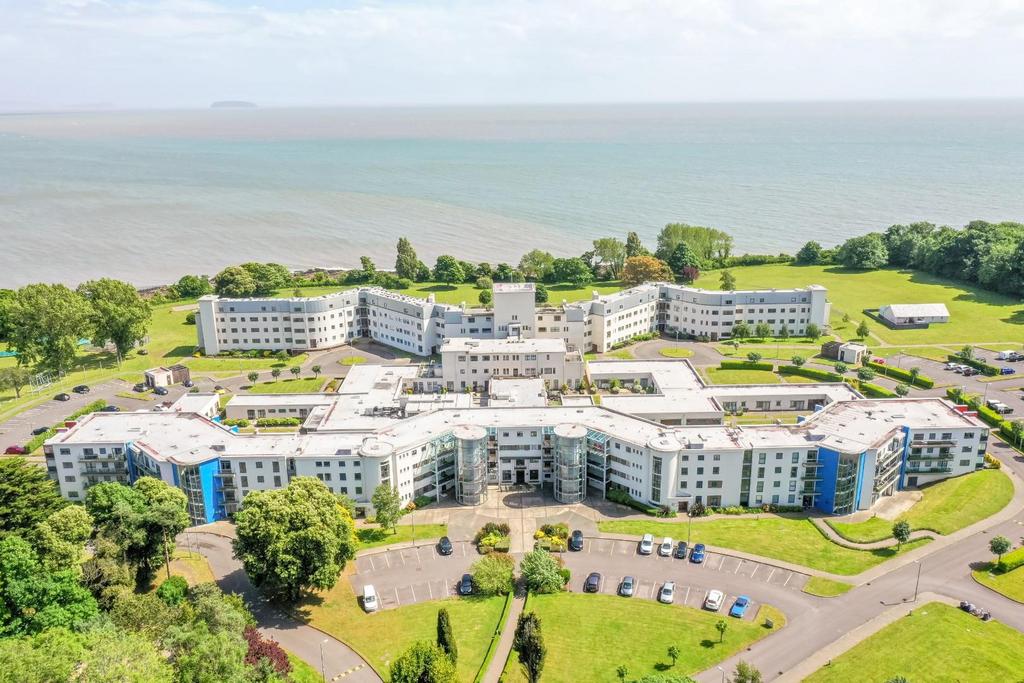 3 Woodlands, Hayes Point, Sully, CF64... 2 bed apartment - £190,000