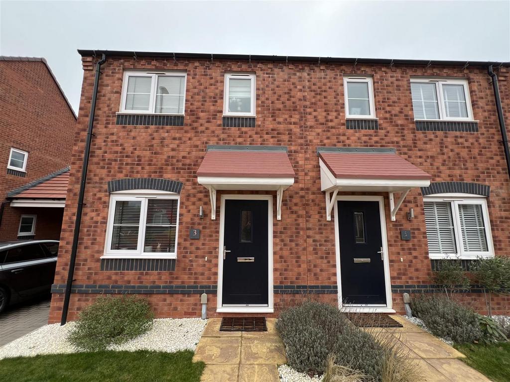 Platinum way, Coventry CV5 2 bed semi-detached house - £265,000