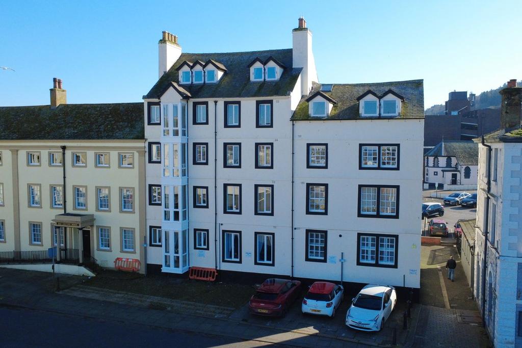 West Strand, Whitehaven CA28 2 bed apartment for sale - £115,000