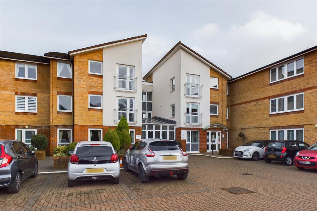 Millfield Court, Ifield, Crawley... 1 bed apartment for sale - £130,000
