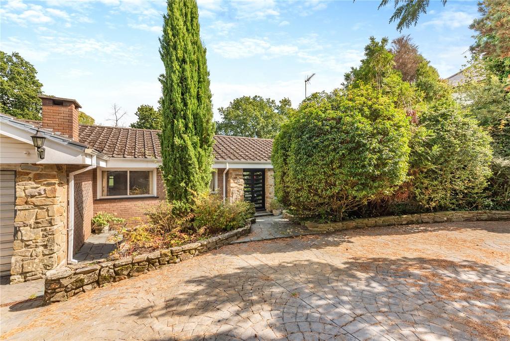High Street, Rowledge, Farnham... 3 bed bungalow for sale - £950,000