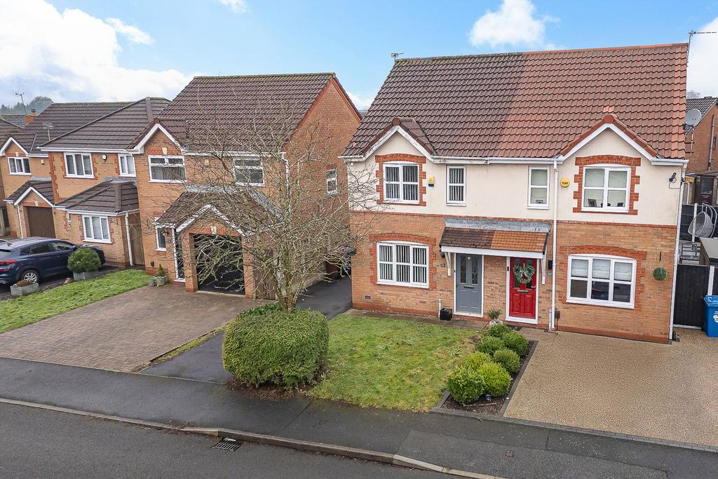 Dodson Close, Ashton-In-Makerfield, WN4 3 bed semi-detached house for sale - £230,000