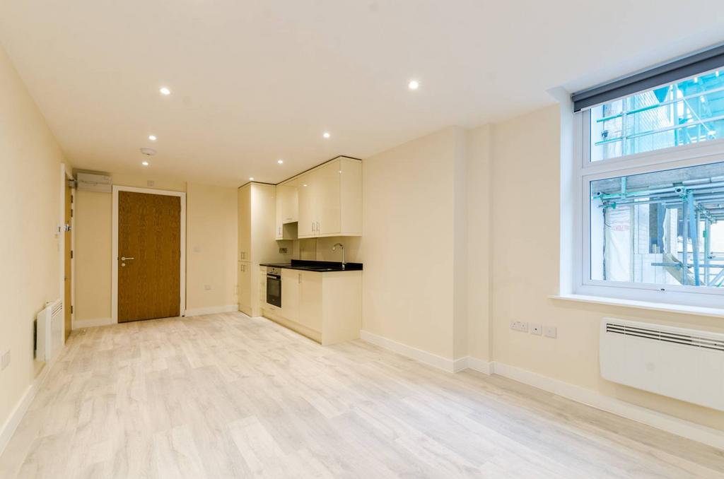 Brixton Road, Brixton, London, SW9 Studio to rent - £1,517 pcm (£350 pw)