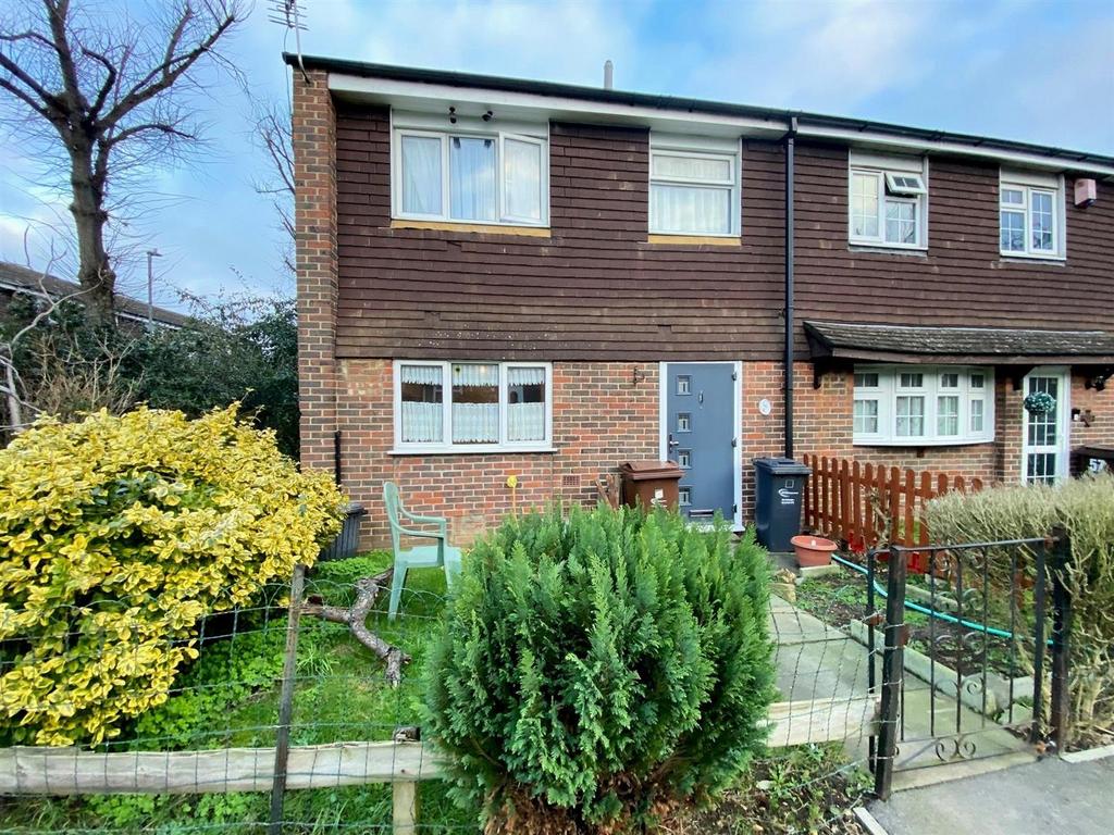 Inskip Road, Dagenham 3 bed end of terrace house for sale - £385,000