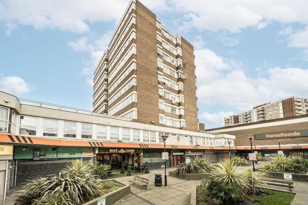 Sentinel Square, London NW4 2 bed flat - £325,000
