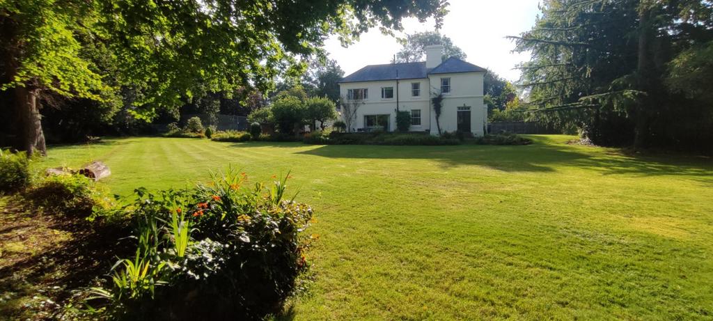 Copthorne Common, Copthorne, Crawley... 5 bed detached house for sale ...