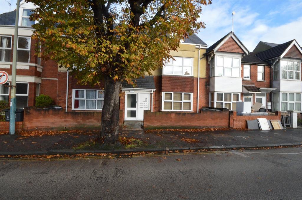 County Road, Swindon, Wiltshire, SN1 2 bed apartment - £900 pcm (£208 pw)