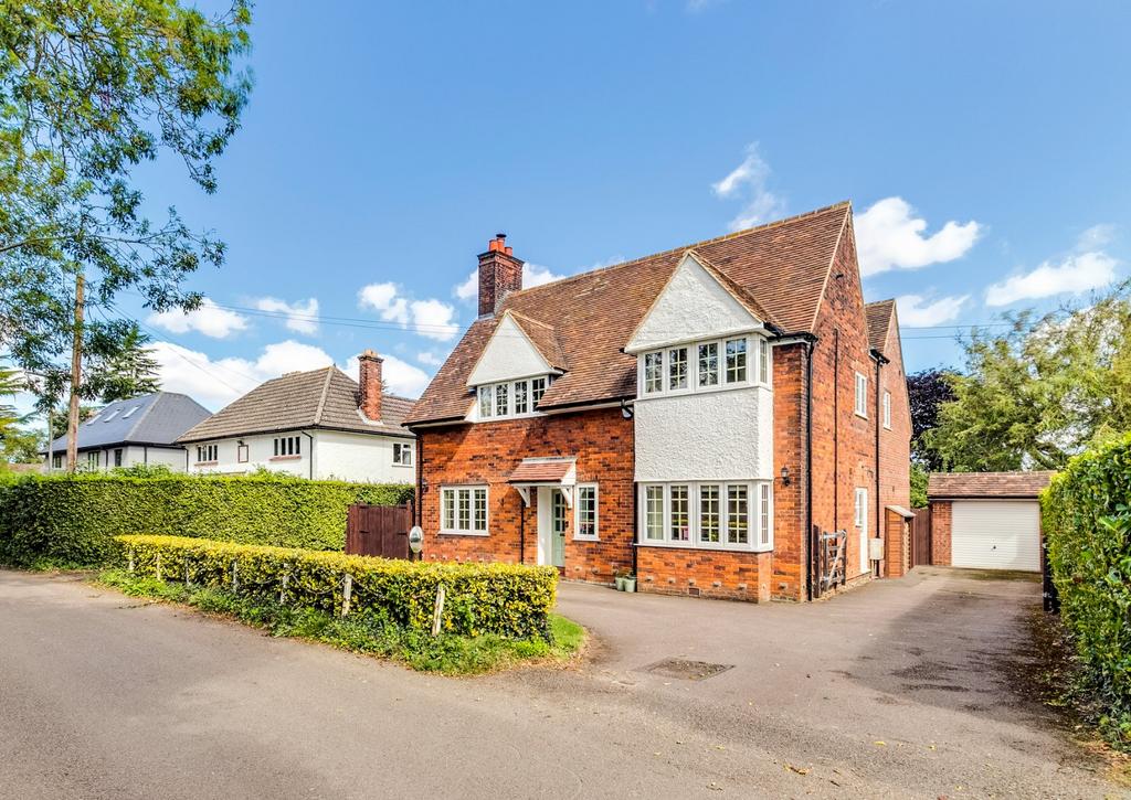 Swangleys Lane, Knebworth... 6 bed detached house - £1,250,000