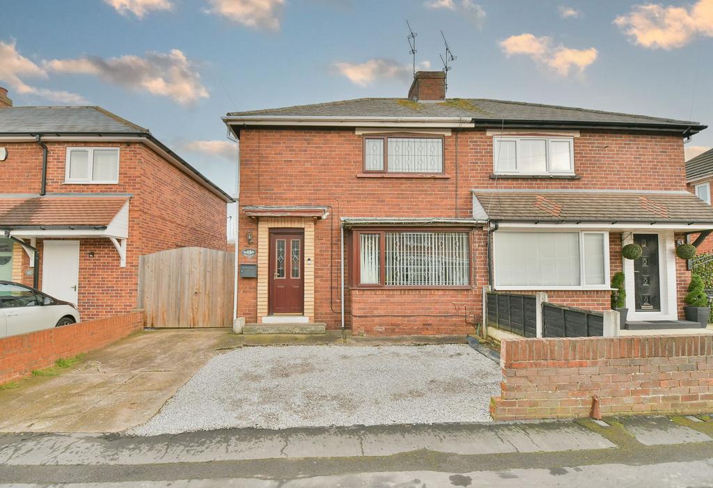 Fairfield Road, Doncaster DN5 2 bed semi-detached house - £150,000