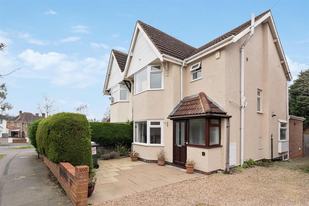 Castle Lane, Solihull 3 bed semi-detached house - £375,000