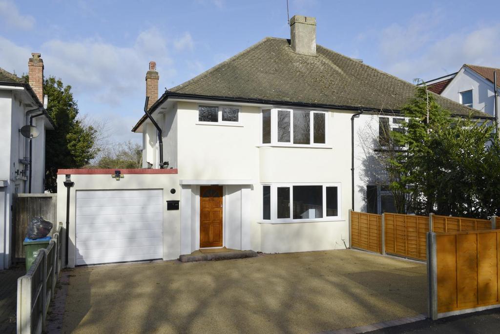 Staines Road, Twickenham TW2 3 bed semi-detached house to rent - £2,995 ...