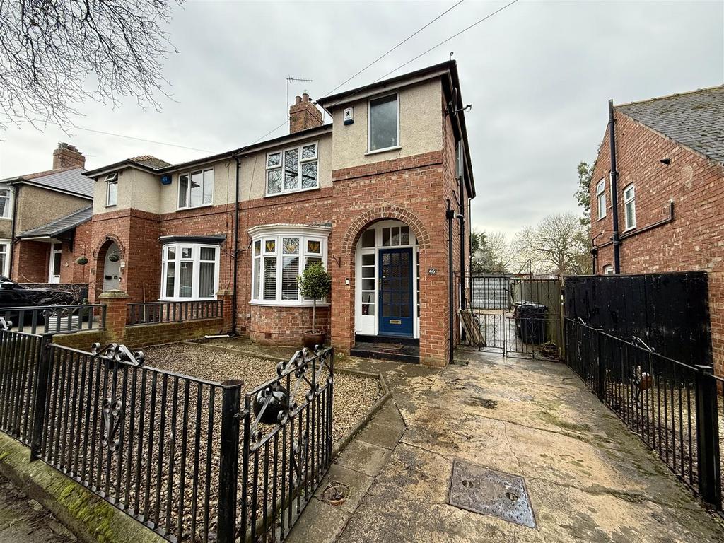 Middleham Road, Darlington 3 bed semi-detached house - £165,000