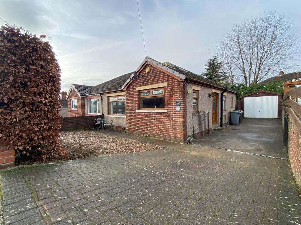 Belmont Avenue, Low Moor, Bradford, BD12 3 bed bungalow for sale - £204,995