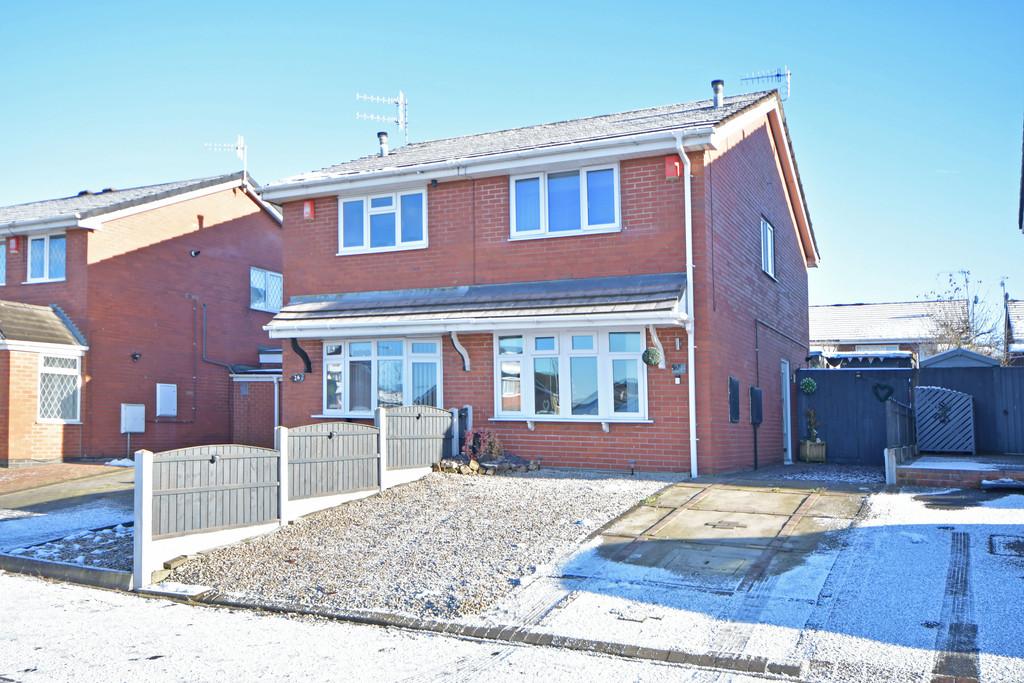 Farnworth Road, Meir Hay, Stoke-on-Trent 2 bed semi-detached house for ...