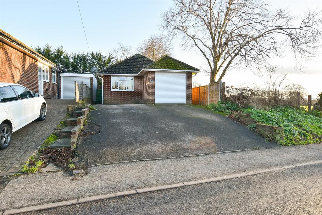 Bull Lane, Eccles 3 bed detached bungalow for sale - £385,000