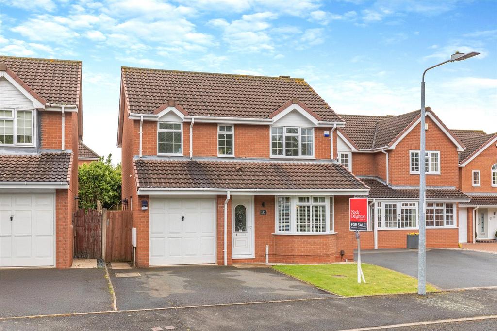 25 Essex Chase, Priorslee, Telford 3 bed detached house for sale - £315,000