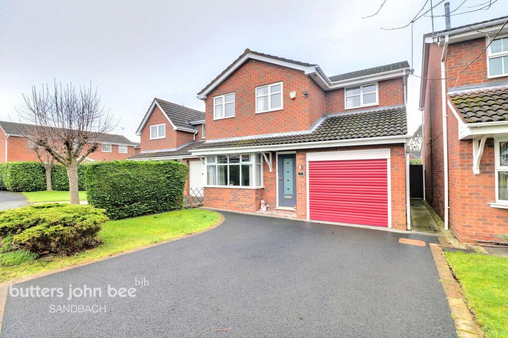 Swallow Drive, Sandbach 3 bed detached house for sale - £400,000
