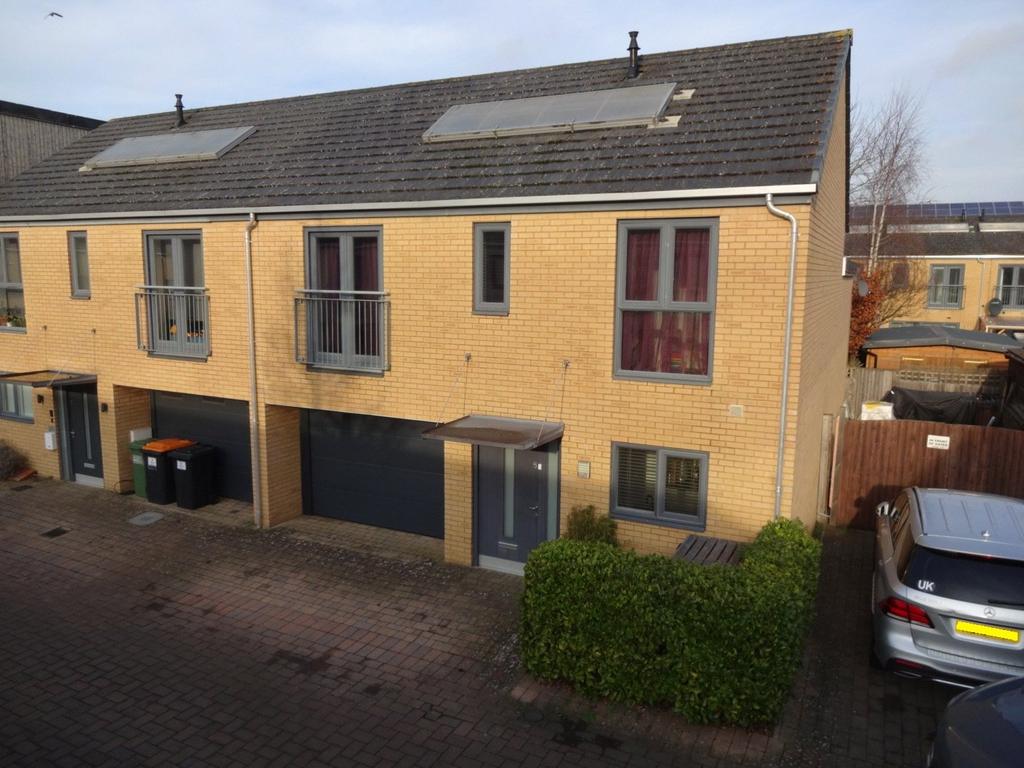 Holyrood Drive, Houghton Regis... 3 bed end of terrace house for sale ...