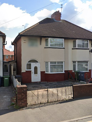 Wolverhampton WV2 3 bed semi-detached house - £240,000