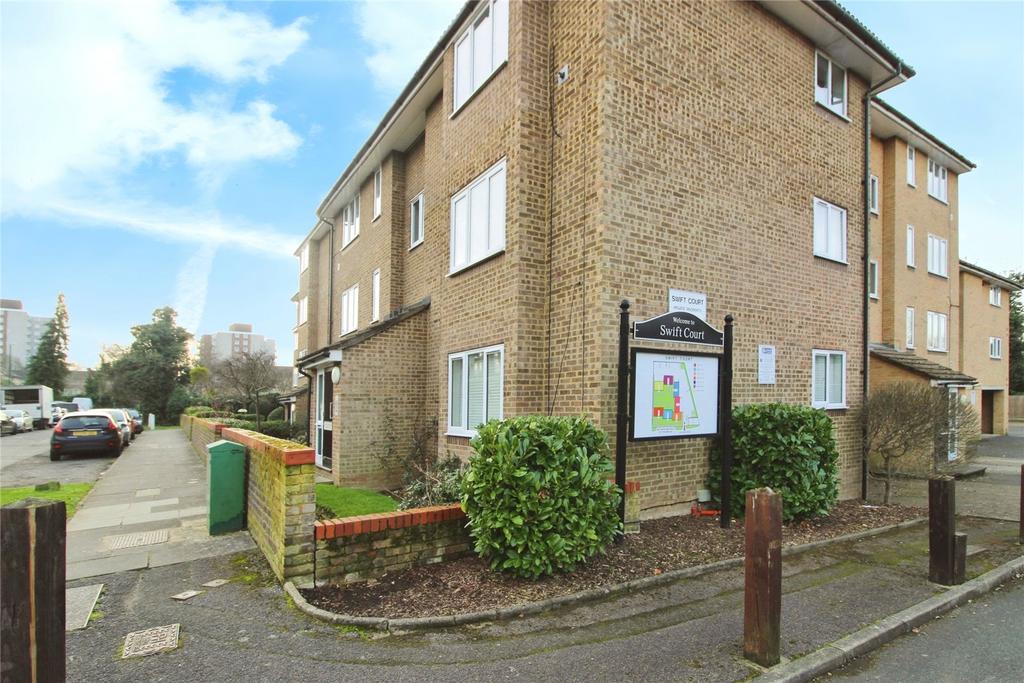 Westmoreland Drive, Sutton SM2 Studio - £175,000