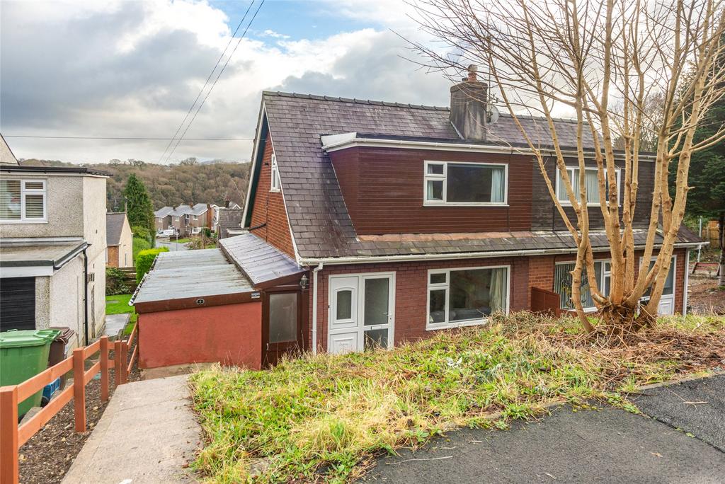 Blaen Y Wawr, Bangor, Gwynedd, LL57 3 bed semi-detached house - £215,000