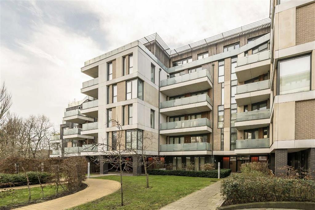 Quebec Way, London SE16 3 bed flat - £3,250 pcm (£750 pw)