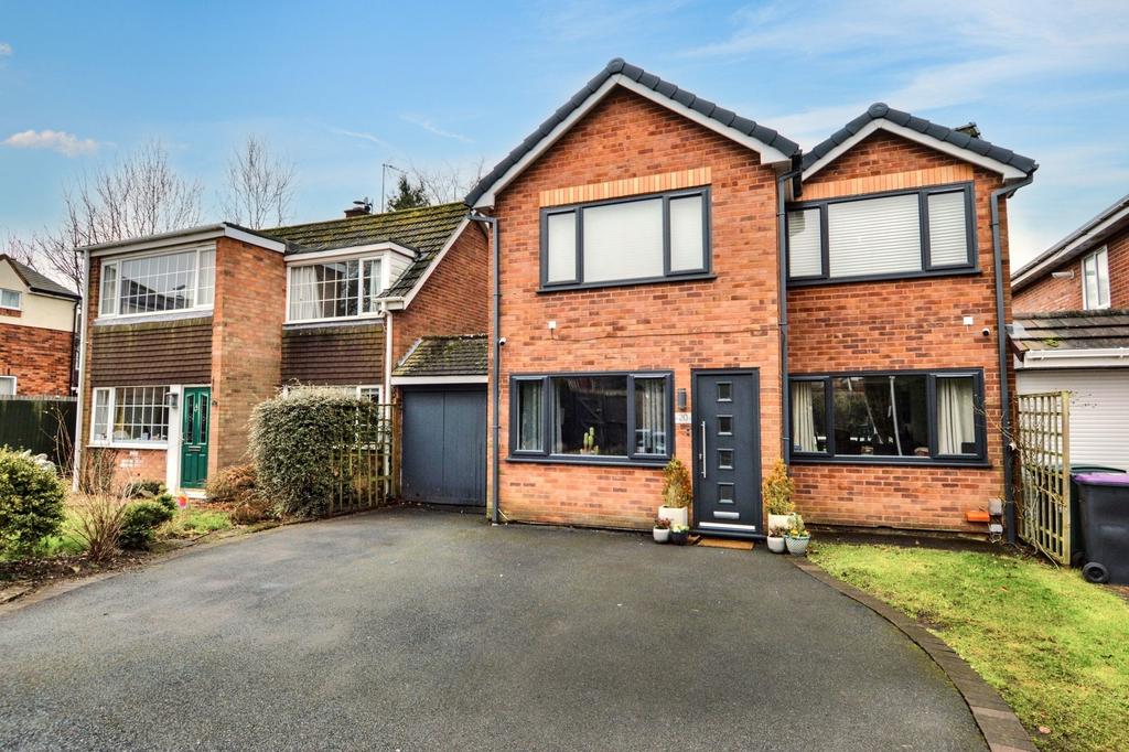 Bush Close, Wolverhampton WV7 4 bed link detached house for sale - £415,000