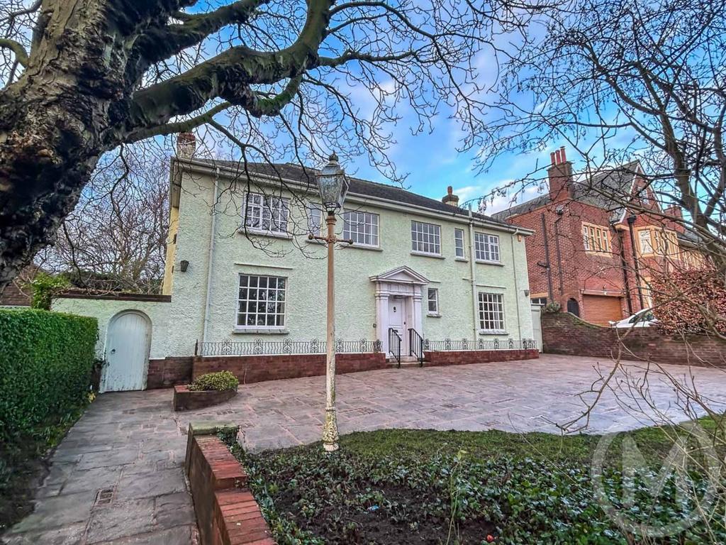 North Park Drive, Blackpool, FY3 8NH 5 bed detached house - £470,000