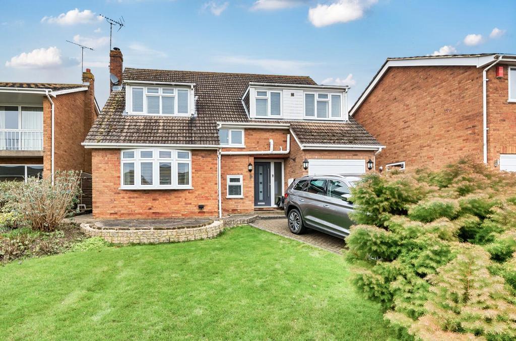 Long Crendon, Buckinghamshire 4 bed house - £710,000