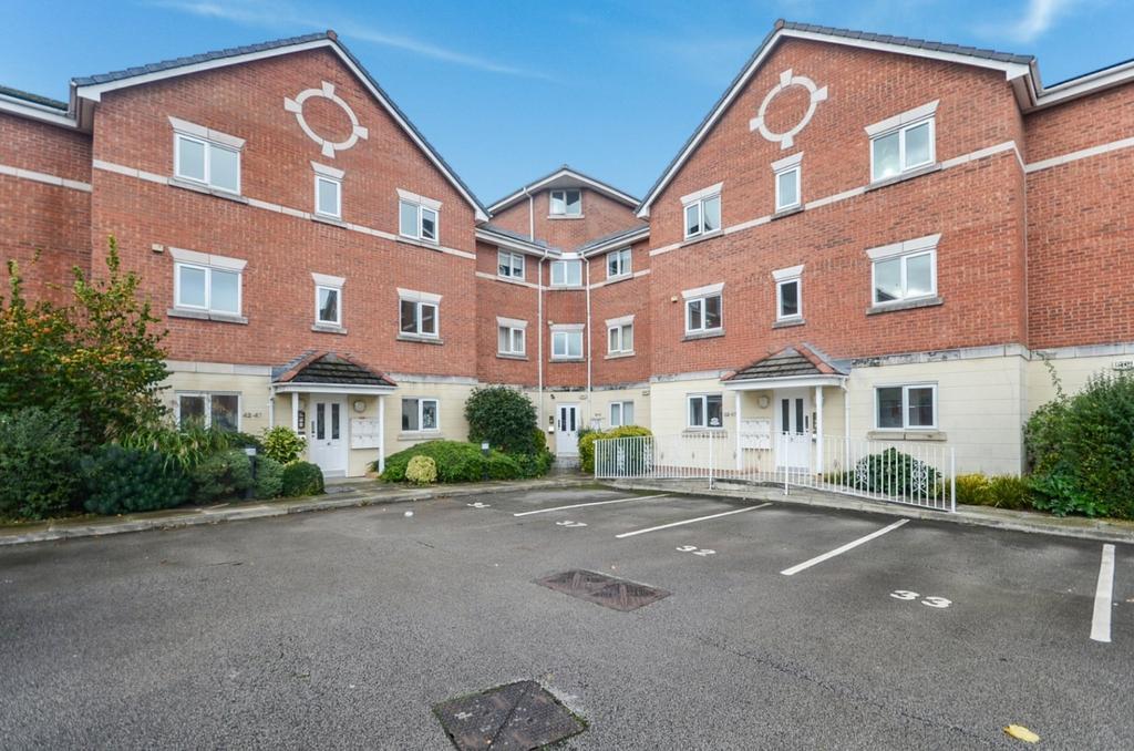 Waterside court, Runcorn WA7 2 bed flat - £725 pcm (£167 pw)