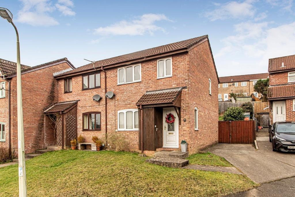 Llys Garth, Pontypridd CF38 3 bed end of terrace house - £225,000