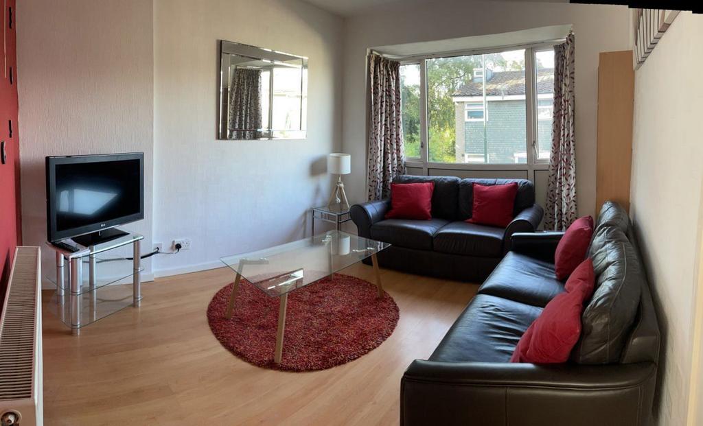 3 Leeson Walk, B17 0LU 5 bed house to rent - £2,080 pcm (£480 pw)