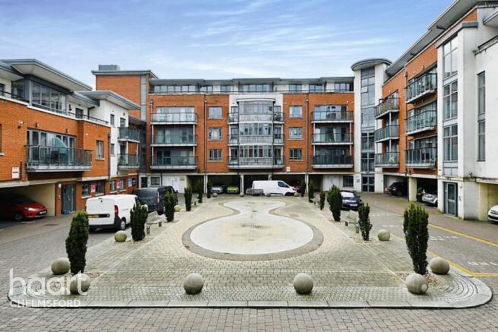 Victoria Court, Chelmsford 2 bed apartment - £250,000