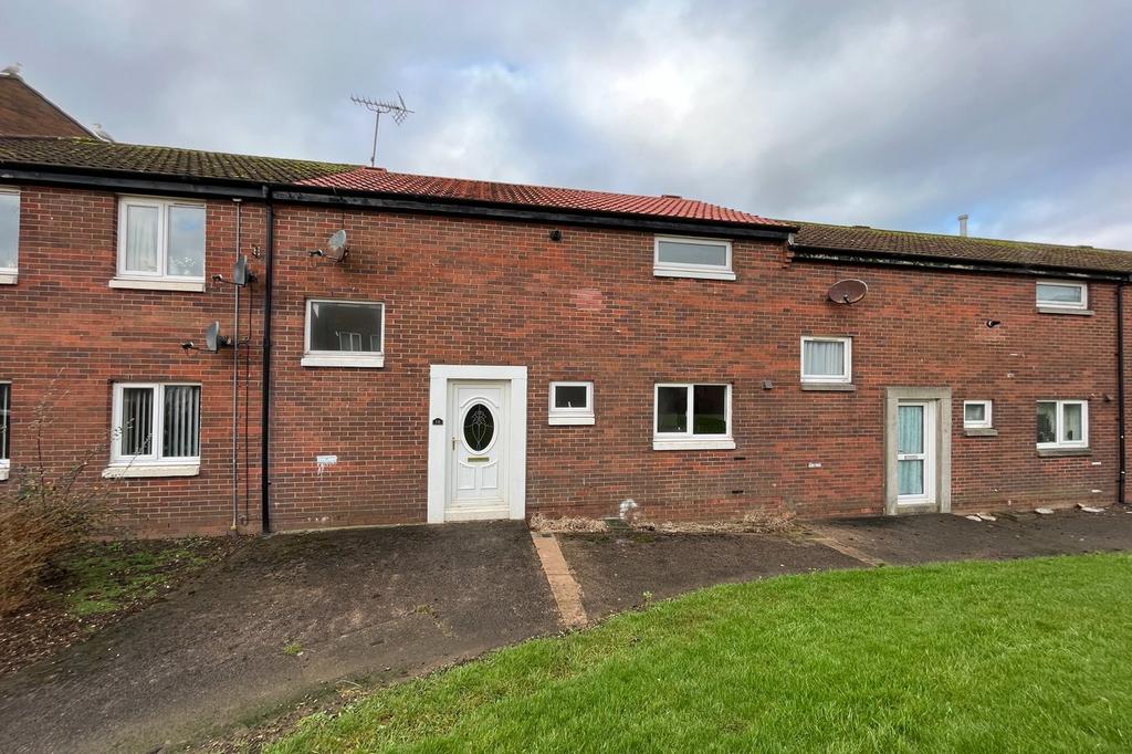 Crosthwaite Court, Workington CA14 3 bed end of terrace house to rent ...