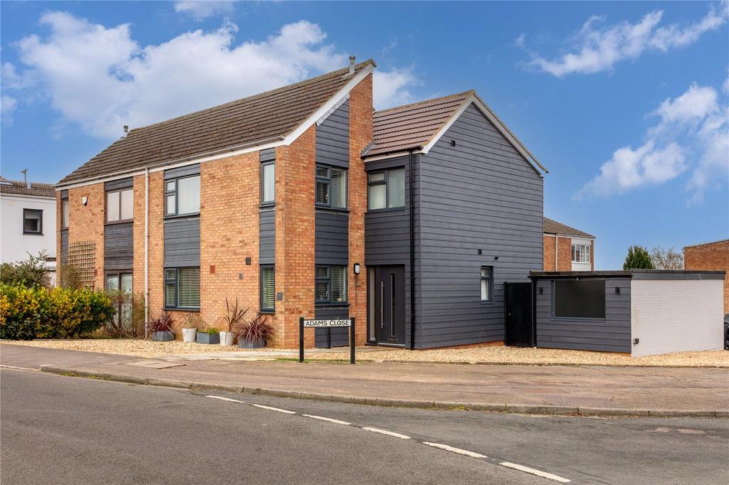 Russell Drive, Ampthill... 4 bed semi-detached house - £500,000