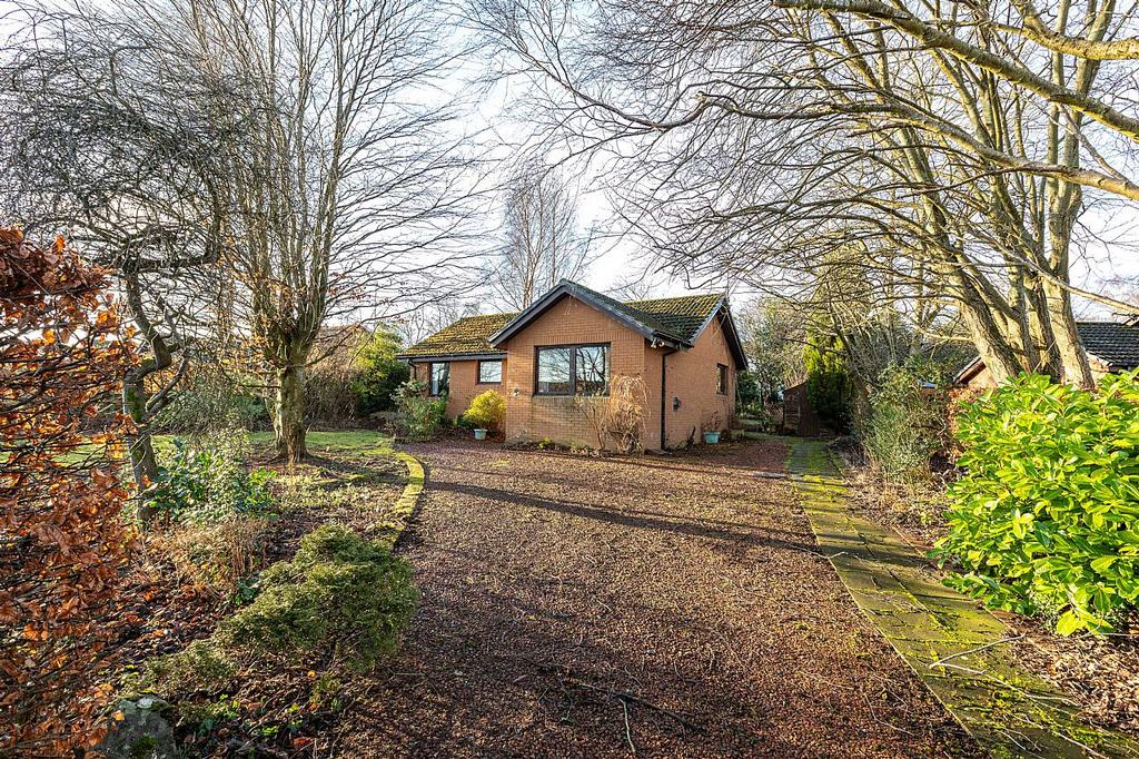 16 Trinity Park, Duns TD11 3HN 3 bed detached bungalow - £250,000