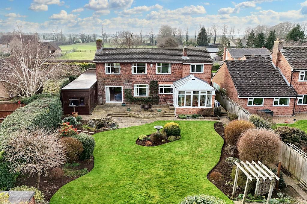 Hamilton Road, Newmarket CB8 4 bed detached house for sale - £670,000