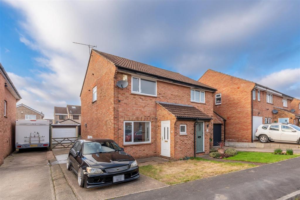 Elderwood Drive, Longwell Green, Bristol 2 bed house - £290,000
