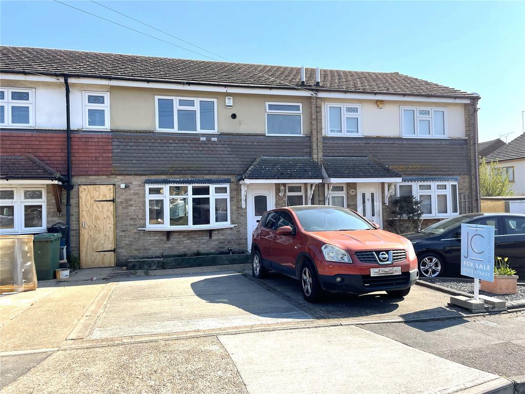 Devonshire Gardens, Linford, Essex, SS17 3 bed terraced house for sale ...