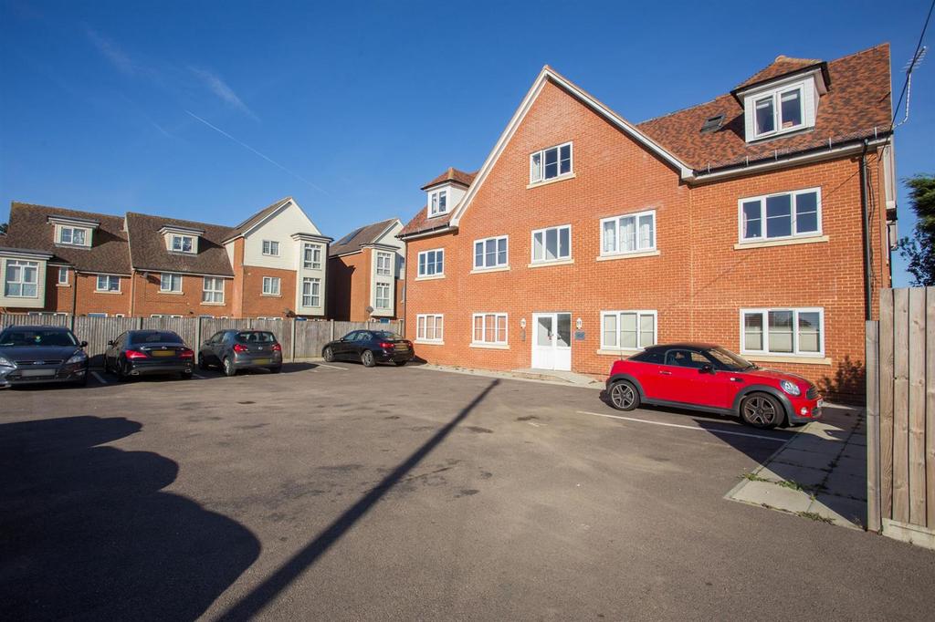 The Sycamores, Hersden, CT3 1 bed flat to rent - £895 pcm (£207 pw)