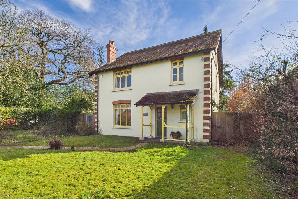 Three Bridges Road, Three Bridges... 4 bed detached house for sale - £ ...