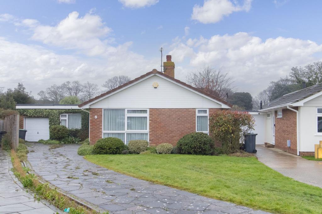 St. Michaels Avenue, Margate, CT9 4 bed bungalow - £325,000