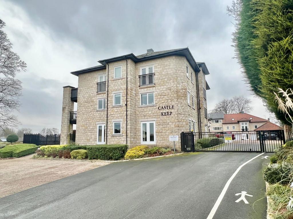 Wetherby, Castle Keep, Scott Lane, LS22 2 bed apartment - £450,000