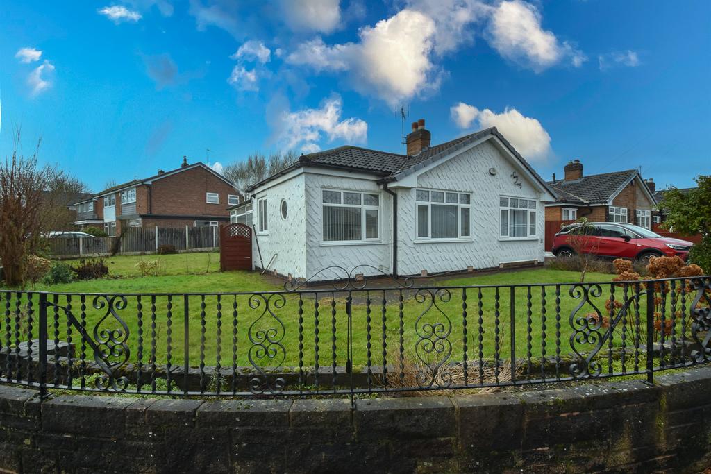 Rose Bank, Balmoral Road, Urmston, M41 3 bed bungalow - £500,000