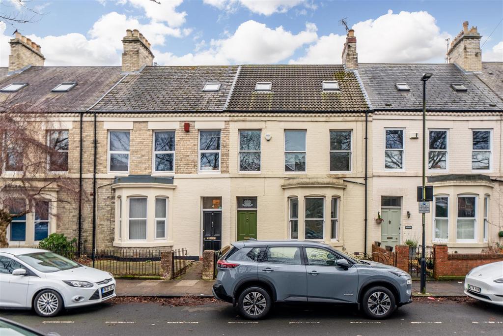 Holly Avenue, Jesmond, NE2 4 bed terraced house - £1,500 pcm (£346 pw)