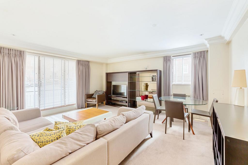 Elystan Street, Chelsea, SW3 1 bed ground floor flat - £2,950 pcm (£681 pw)